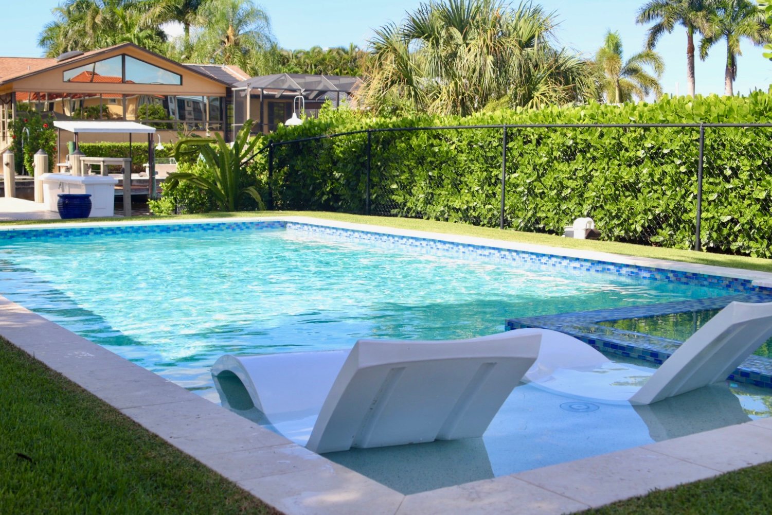 Pool Cleaning Services – First Class Pools